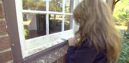 Unsticking a Wood Window in Your Home - Today's Homeowner
