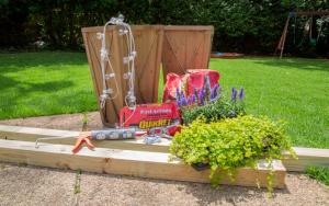 How to Build Planter Posts for String Lights (2024) | Today's Homeowner