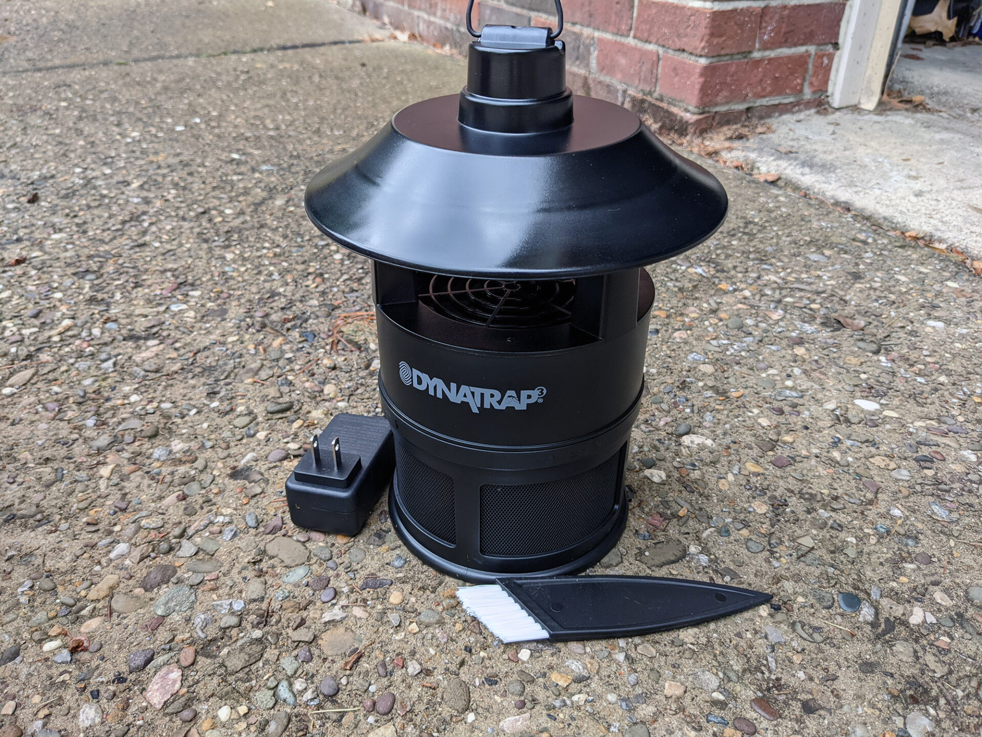 Dynatrap Review: The Best Insect Trap? (2024) | Today's Homeowner