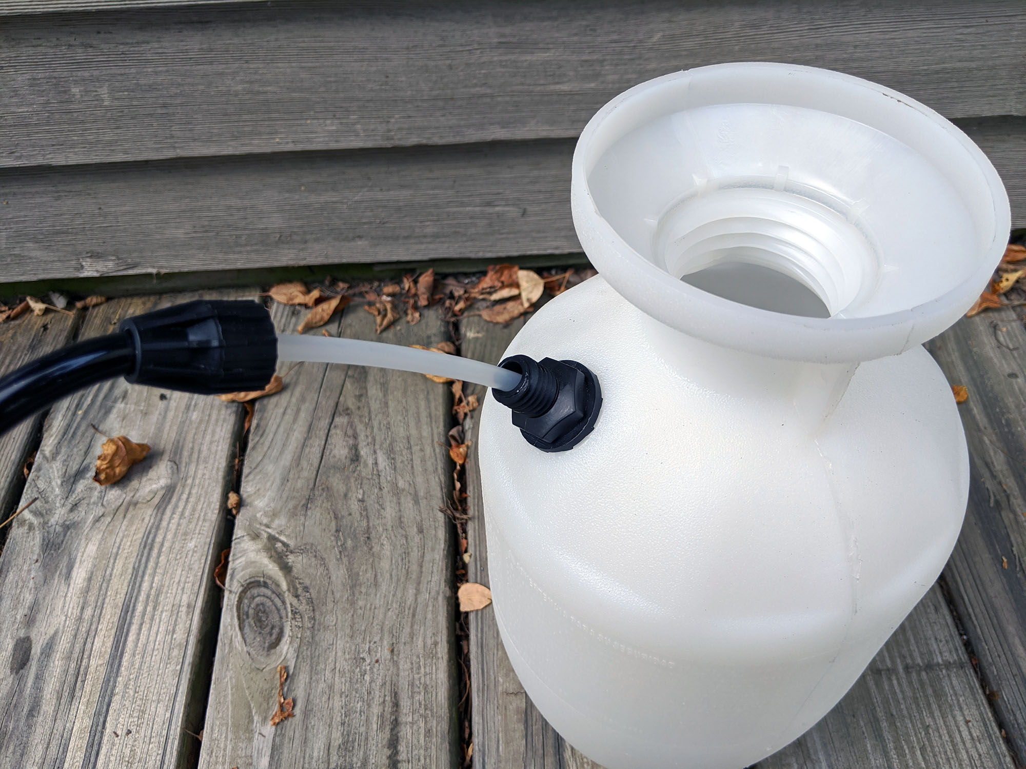 How To Use a Pesticide Sprayer (2024) | Today's Homeowner