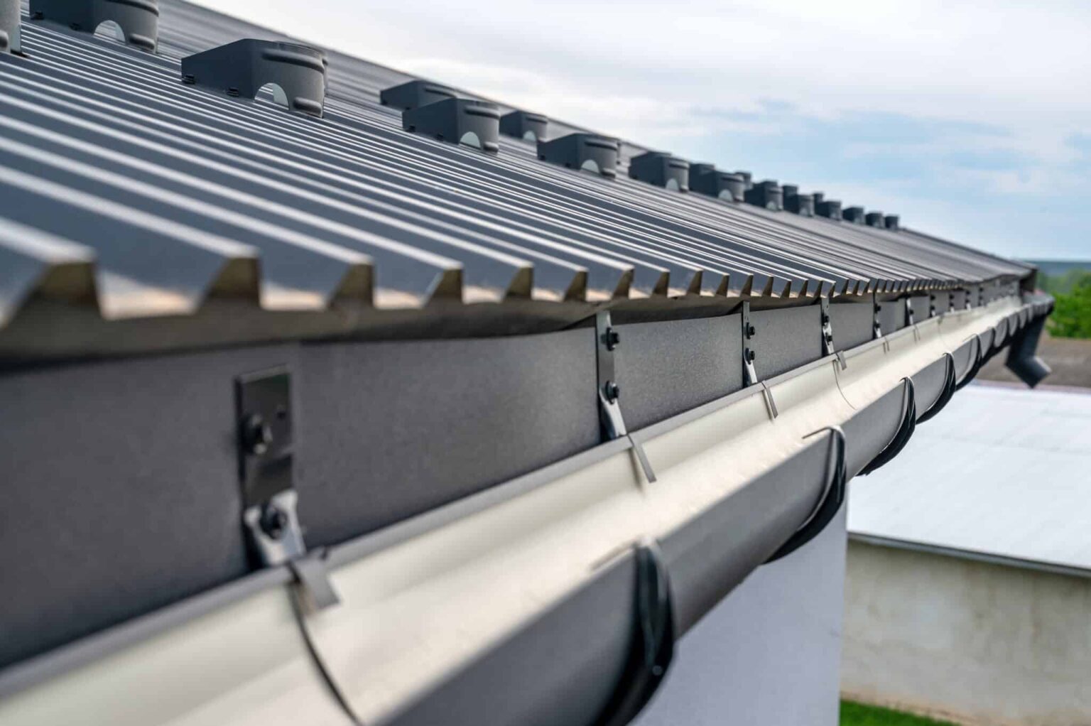 Best 6 Home Depot Gutter Guards (2024) | Today's Homeowner
