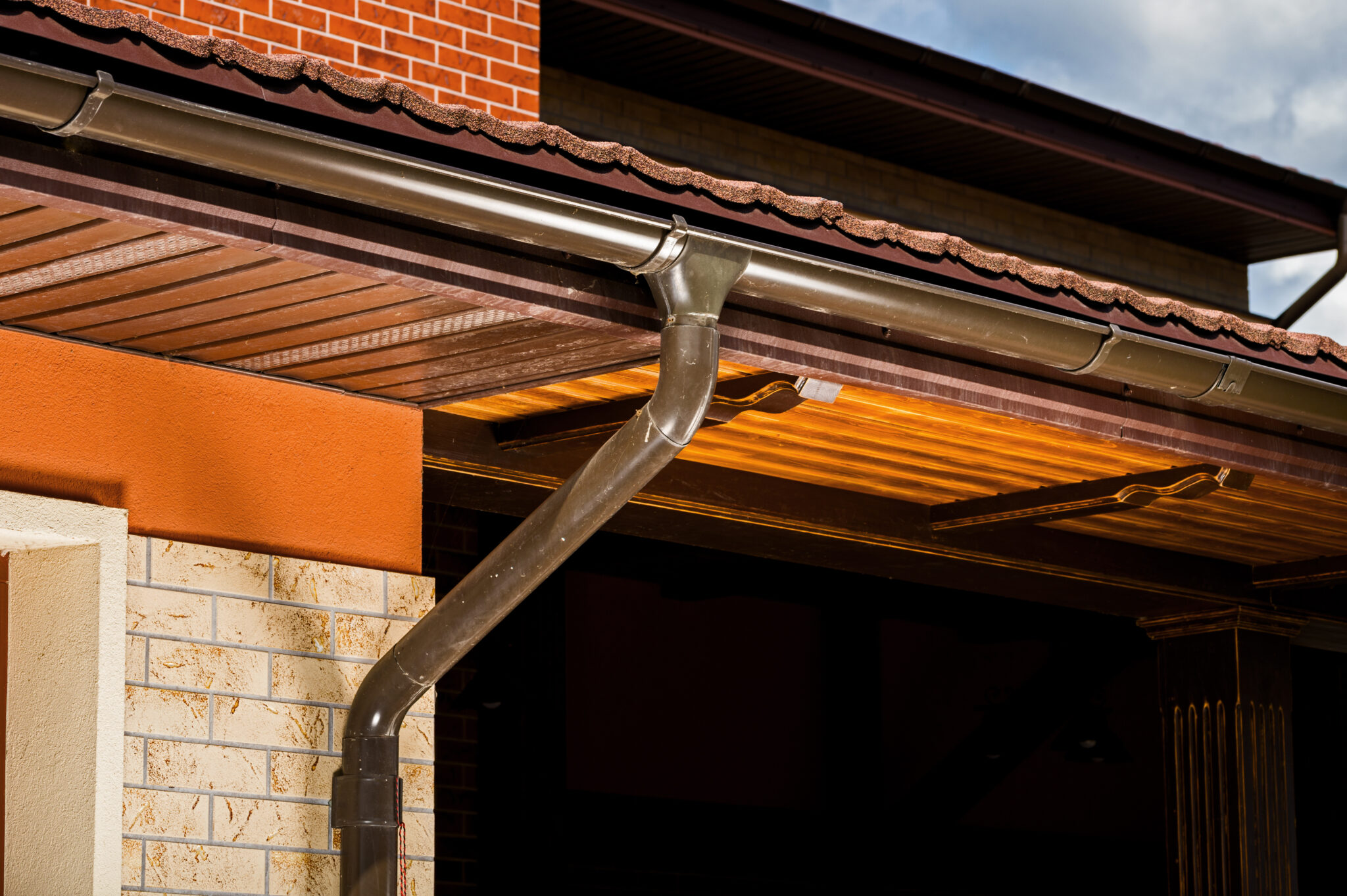 How to Choose the Right Gutters for Your Home (2025)