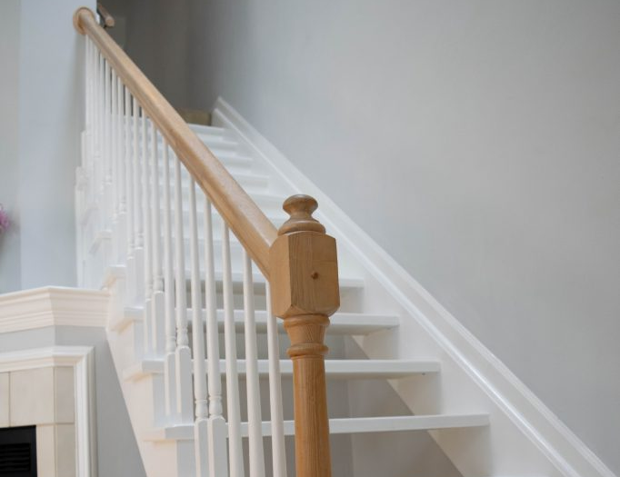 23 Rustic Farmhouse Stair Railing Ideas That You Need to Consider