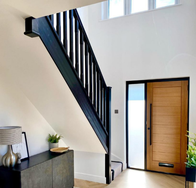 23 Rustic Farmhouse Stair Railing Ideas That You Need to Consider (2024 ...