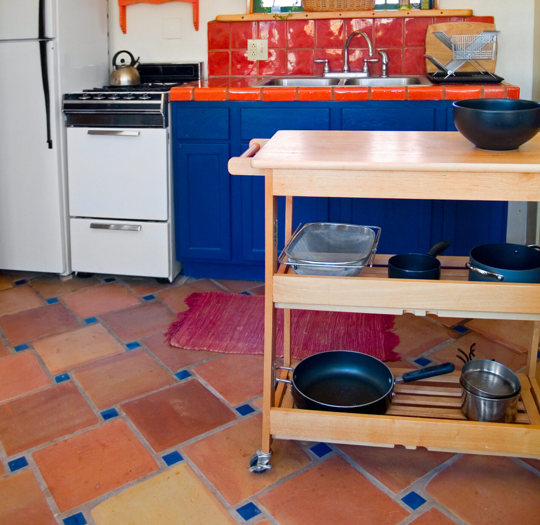 5 Paint Colors That Go with Saltillo Tile (2025) | Today's Homeowner
