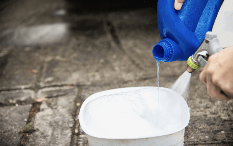 How to Clean Outdoor Lighting Fixtures